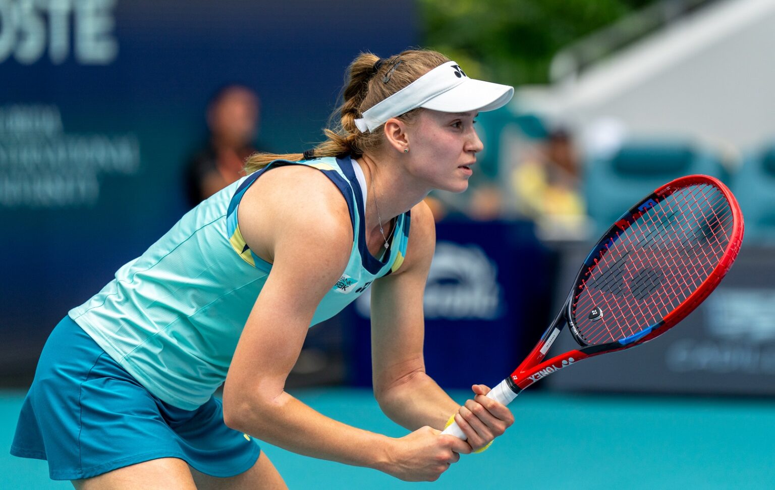 Rybakina estreia às 7h30 desta 5ª, Iga joga ao meio-dia - TenisBrasil