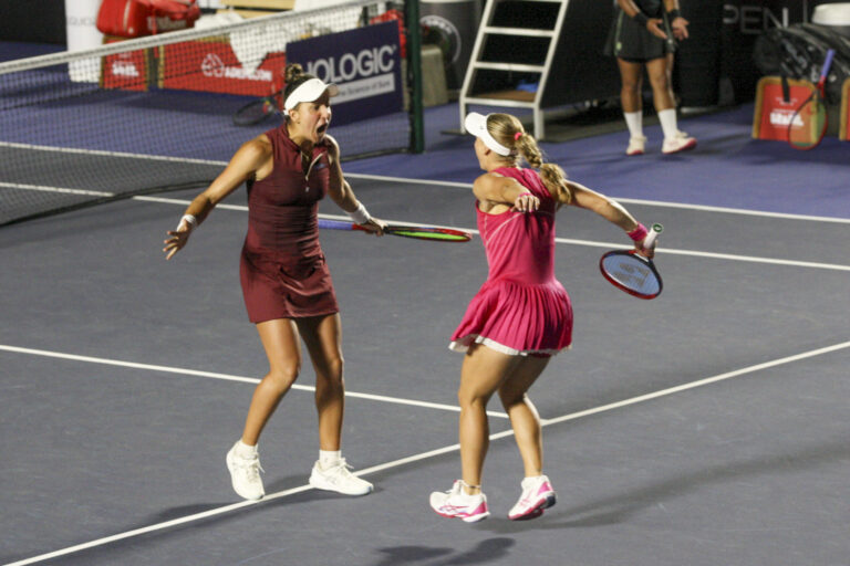 Laura e Ingrid superam duelo de duplas nacionais na estreia em SP ...